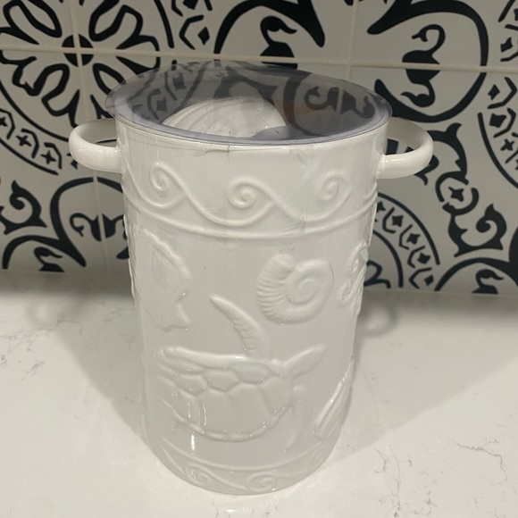 Nantucket | Kitchen | New Nantucket Home Pottery Ceramic Basket Vase ...